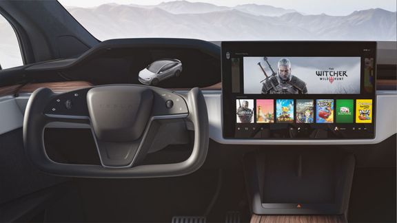 特斯拉把“F1方向盘”放上民用车,简直荒谬