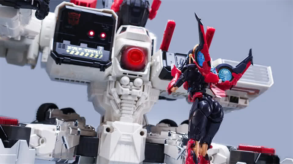 【定格动画】巨大城市金刚!变形金刚猛大帅登场!