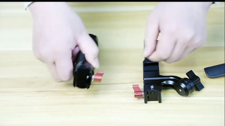 大疆稳定器大家都说配一个提壶手柄比底座当提手好,是这样吗?