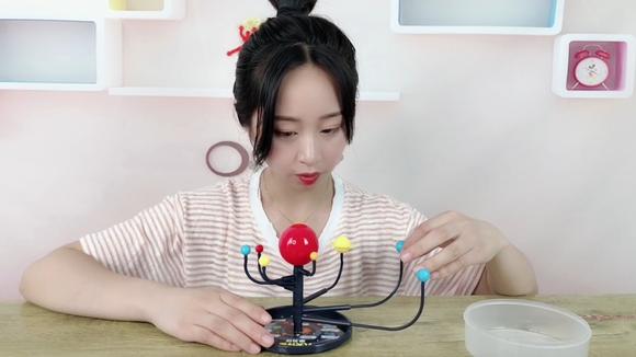 试玩“模拟太阳系”,八大行星的排列顺序,你还记得吗?