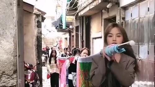 潮汕人特意的风俗习惯,在其它地区是见不到的,只有潮汕人民才明白其中的乐趣