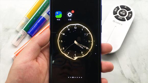 黑科技:手机桌面设置一个水波纹时钟,滑动屏幕有水波涟漪的特效