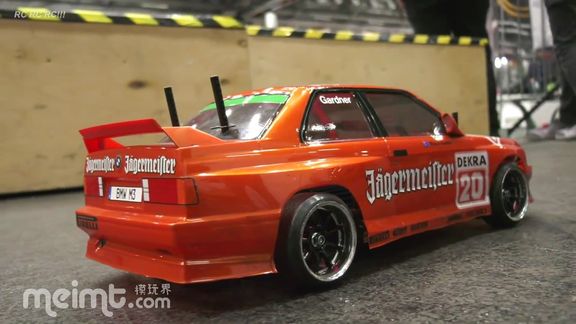 RC 遥控模型漂移车在行动!