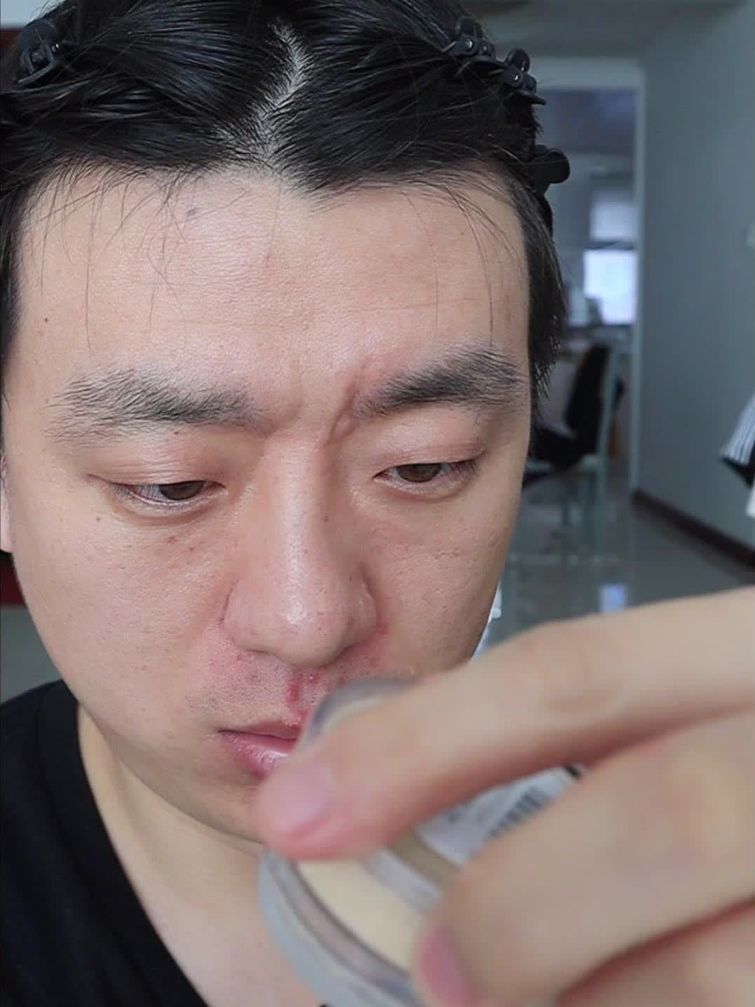 快速上妆粉底,这也算是懒人的粉底