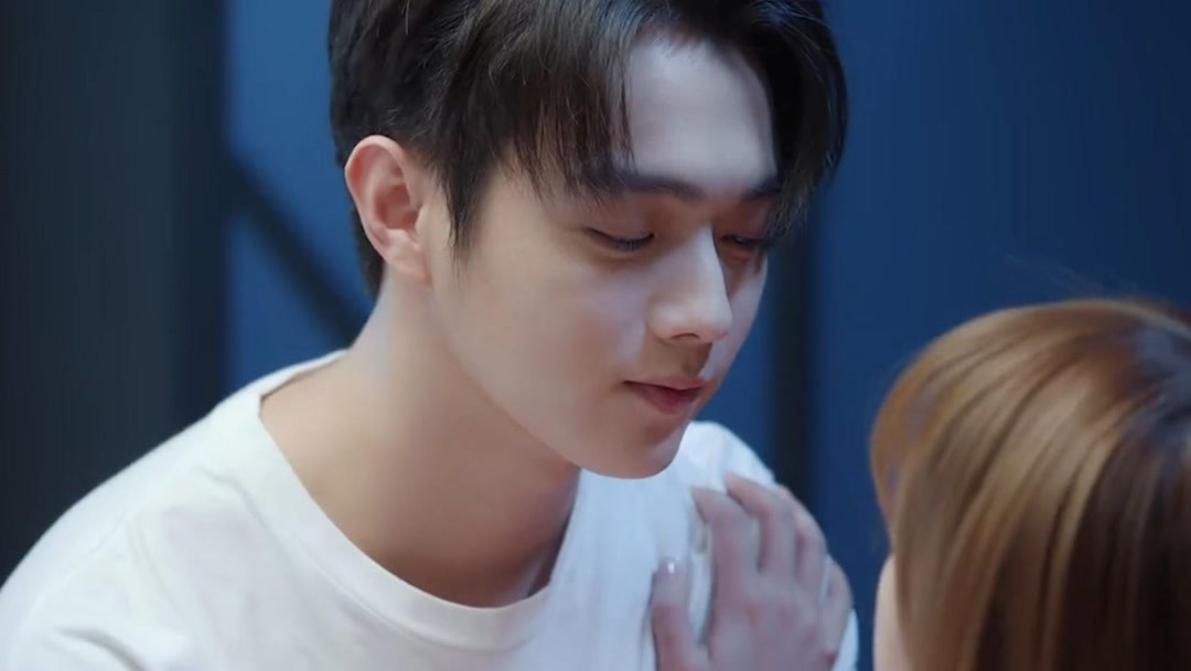 你微笑时很美:艾佳和今阳大婚,童谣穿伴娘服太美,诚哥浪漫求婚