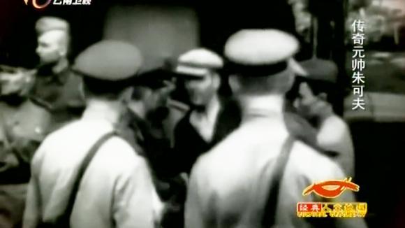 贝利亚与斯大林,一手炮制“卡廷森林惨案”,处死大量干部群众