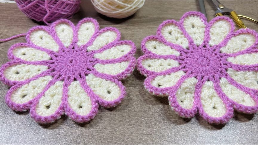 精美的钩针花朵图案,简单但很漂亮,可作杯垫,或创作其他作品