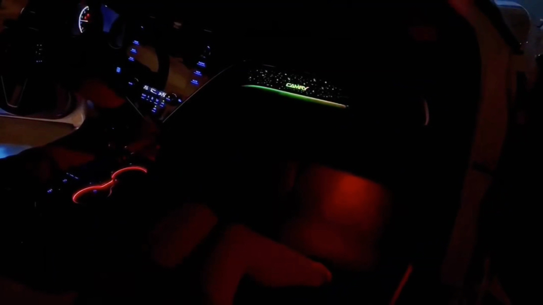 8代凯美瑞星空中控欢迎光临