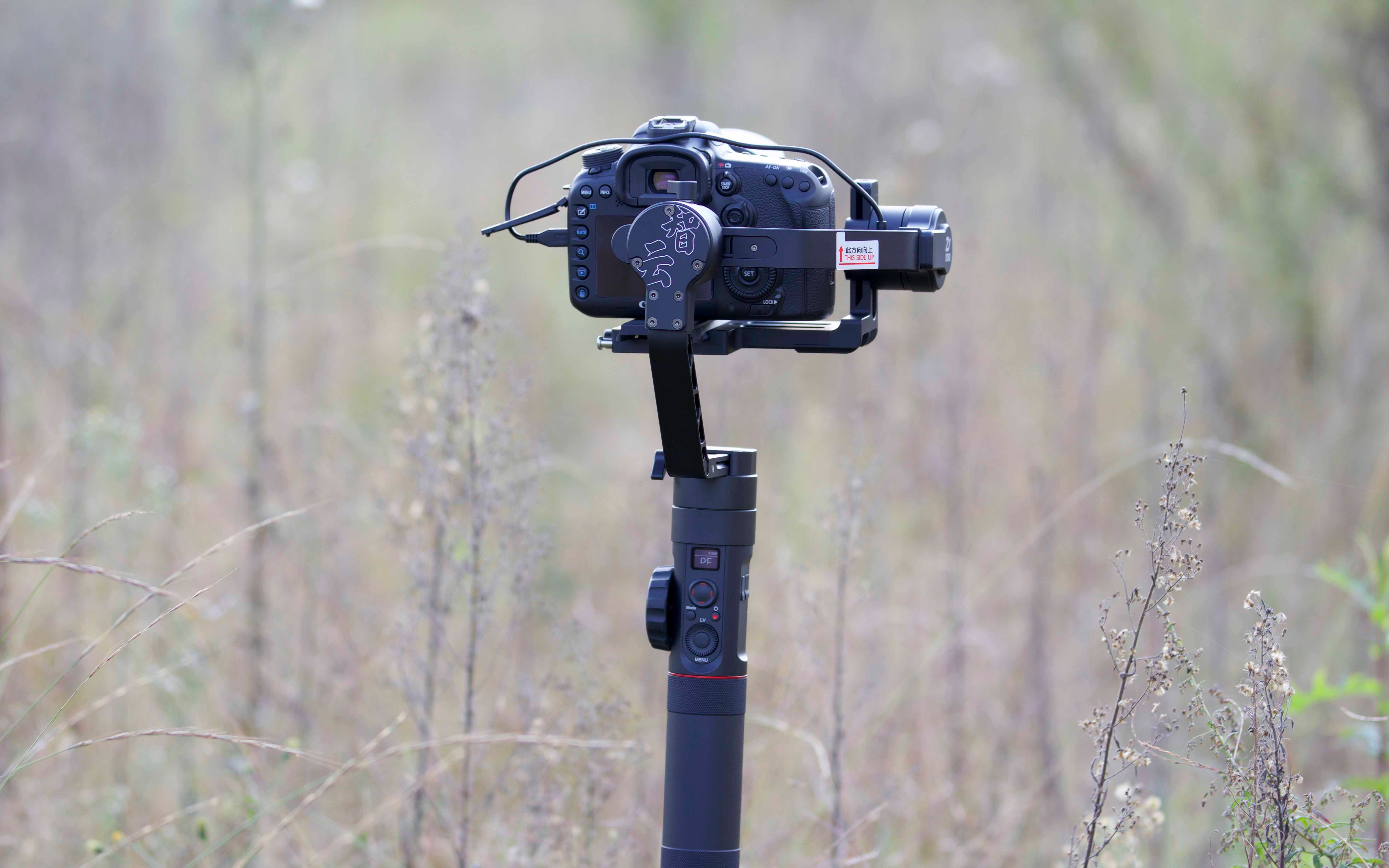 『极速开箱』智云Crane 2 云鹤2专业手持稳定器开箱简单体验