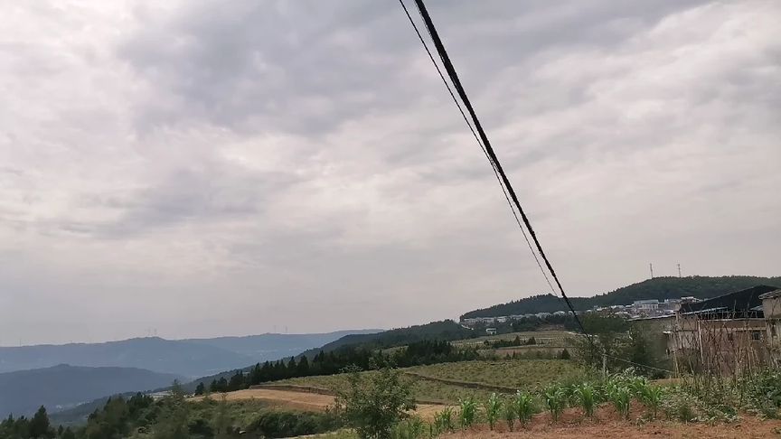 放眼望去,重重叠叠…山