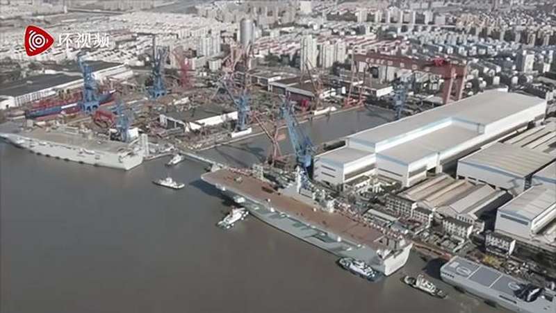 视频来了!两艘075两栖攻击舰在黄浦江边并排施工