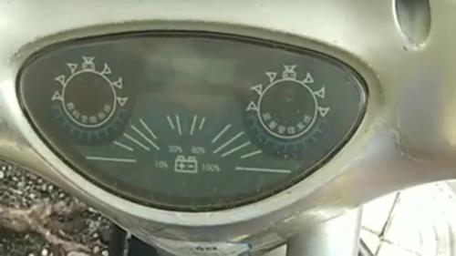 电动车钥匙打开没电怎么办,听老师傅给你讲解,网友,又学到了一招技巧