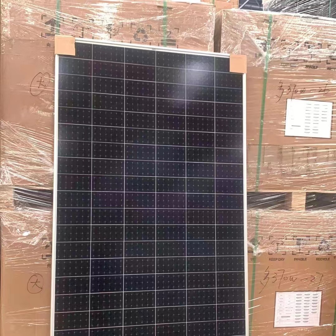 振鑫焱太阳能板 