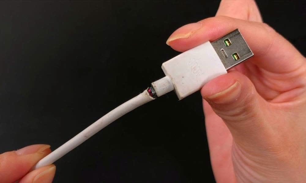 数据线坏了别再扔了,简单一招,1分钟完美修复,充电线像新的一样