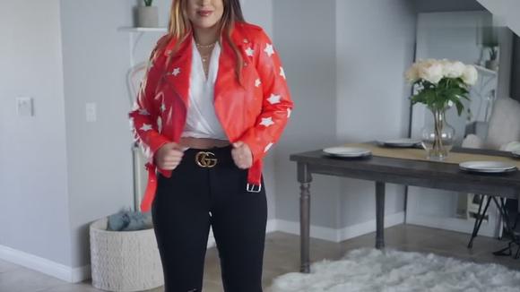 红色皮上衣、绒面上衣