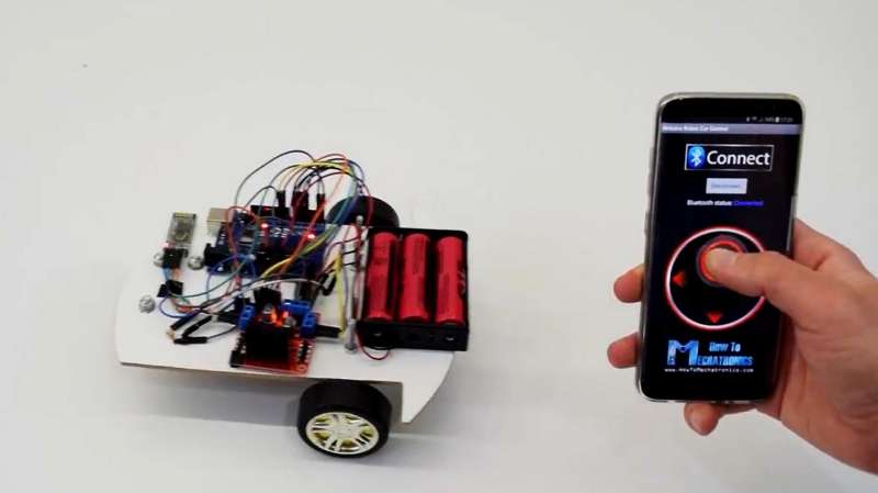 「极客驿站」Arduino+HC-05制作蓝牙控制小车