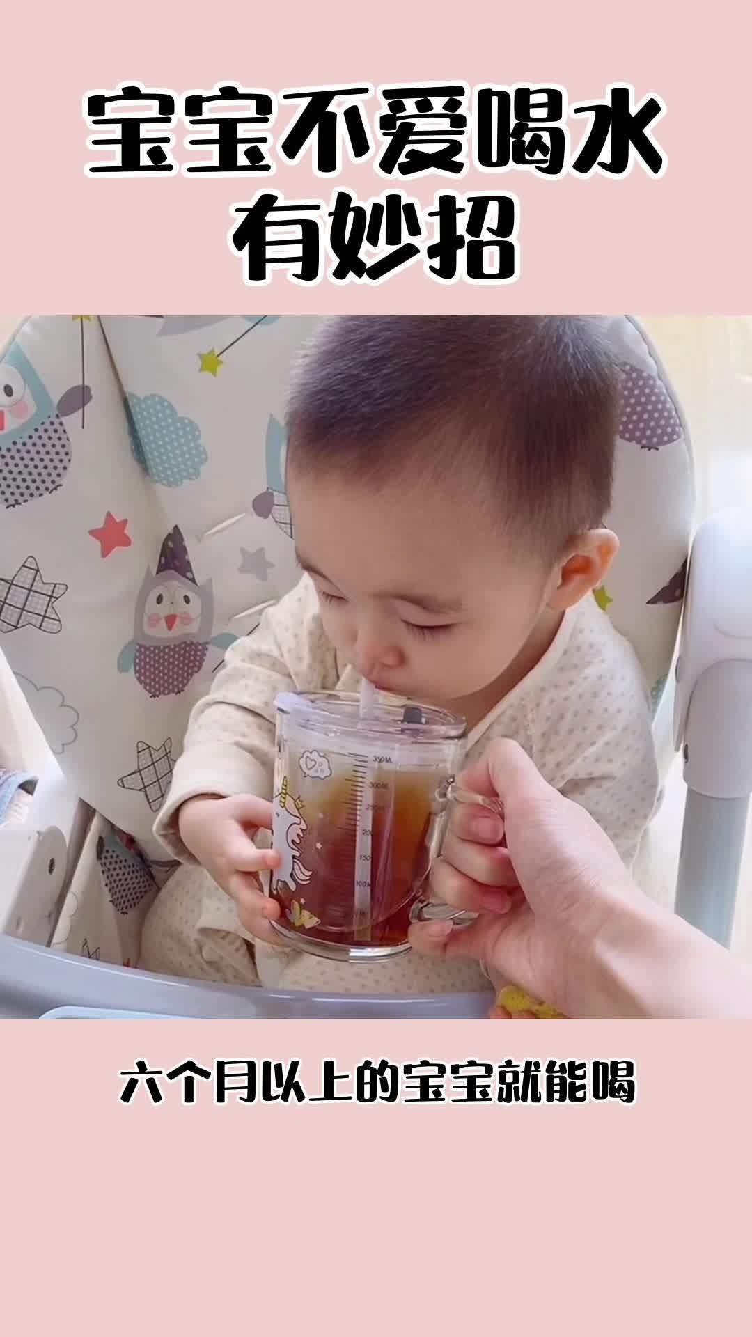 九只大梨才能熬制一只纯梨膏,梨子本身的味道,润肺降火,全家人都能喝哦