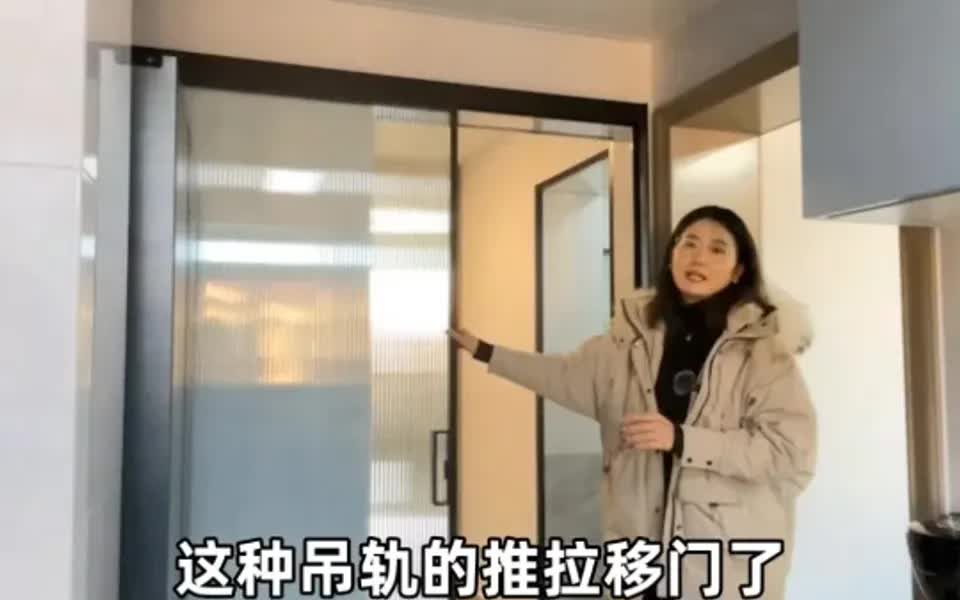 安利一款“吊轨推拉门”,厨房颜值就靠它了,关键还实用!最后一点太...