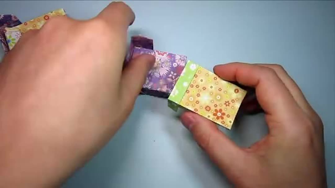 儿童手工折纸迷你小床,简单的小床家具折法教程