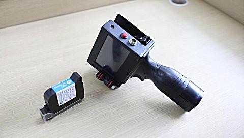 陆宝LB100喷码机 安装墨盒视频教程
