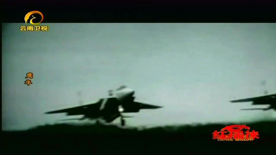 海湾战争中,面对伊拉克强大的地面兵力,美军使出了“杀手锏”