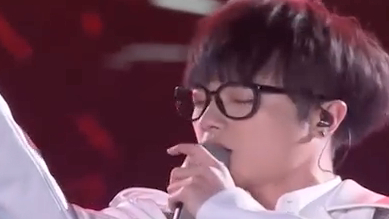 湖南卫视跨年合辑奉上!还记得这些年陪你跨年的华晨宇吗~每一次都是...