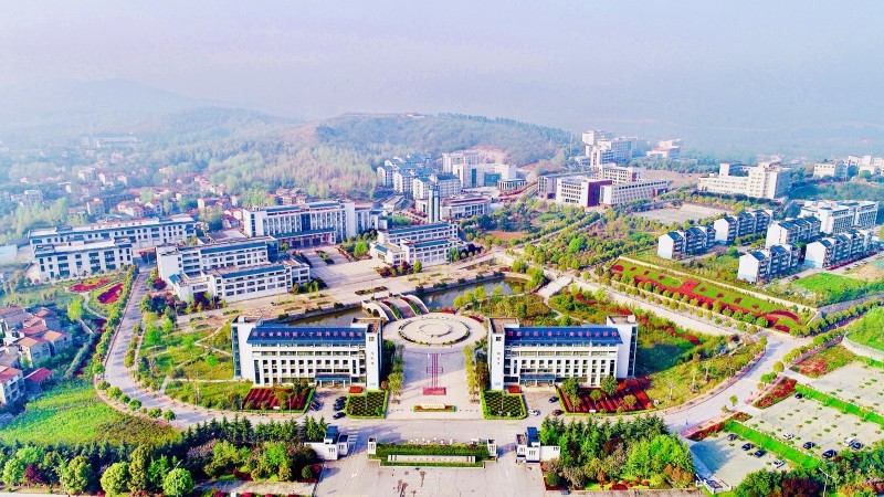 襄阳职业技术学院 宣传片