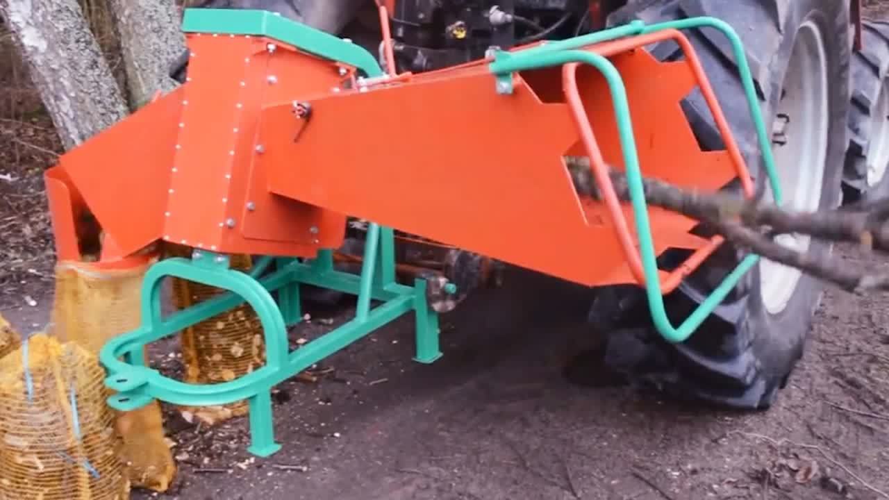 废气的木料粉碎机,木料打成粉好烧,看完我从头到脚的服了