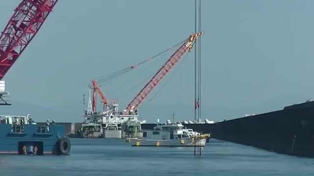 好强大的起重船,这才是真正的重型机械,长见识了