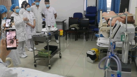 密闭式吸痰操作