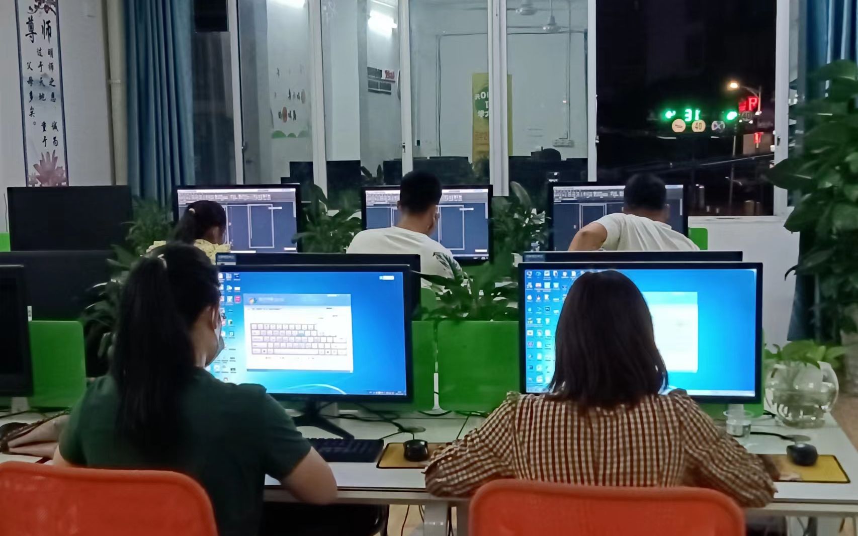 灵山英才电脑培训进修中心高效文秘办公图文排版版面设计