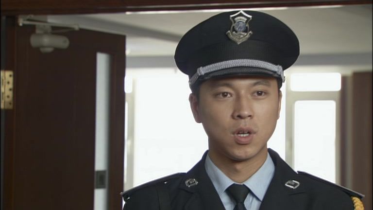 小伙第一天上班就被董事长看中,董事长当面给总经理上了一课