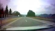 交通事故:如果没有后行车记录仪 都不知道怎么发生的事故