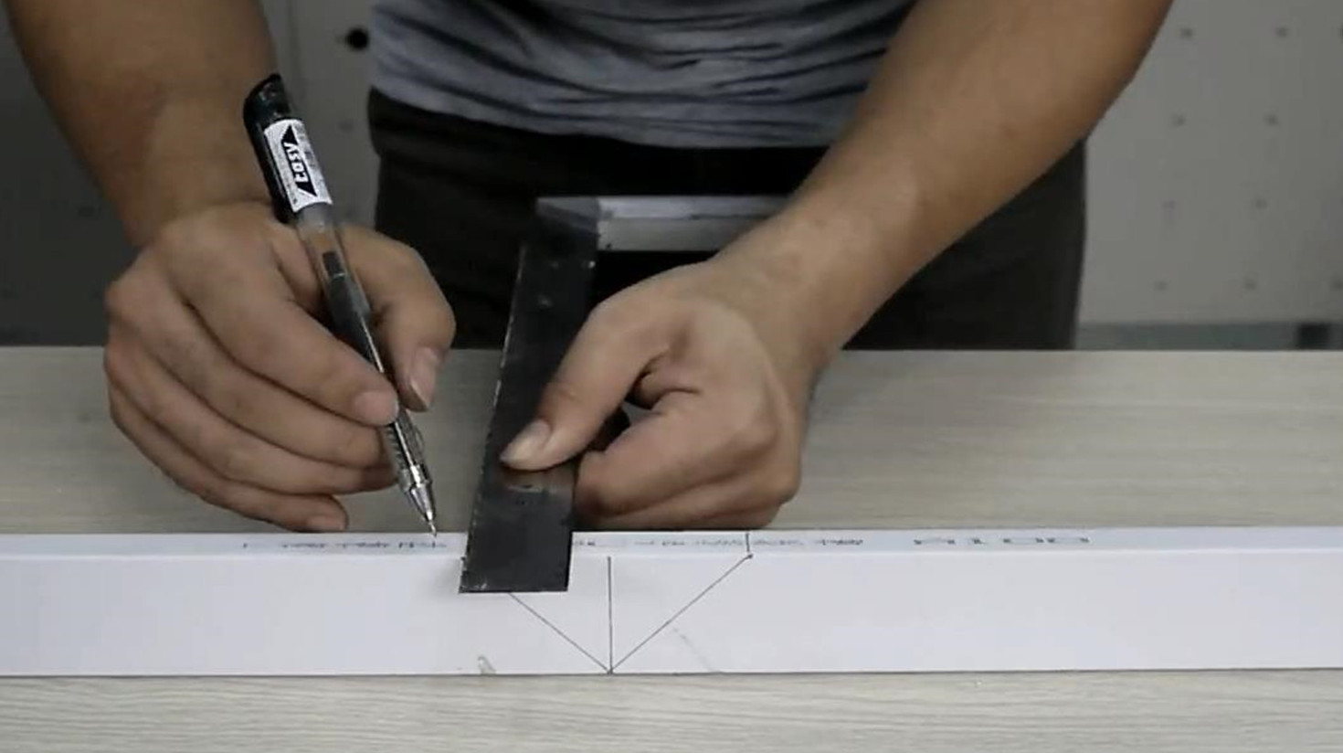 给你分享一下安装pvc线槽的技巧,你看懂了吗