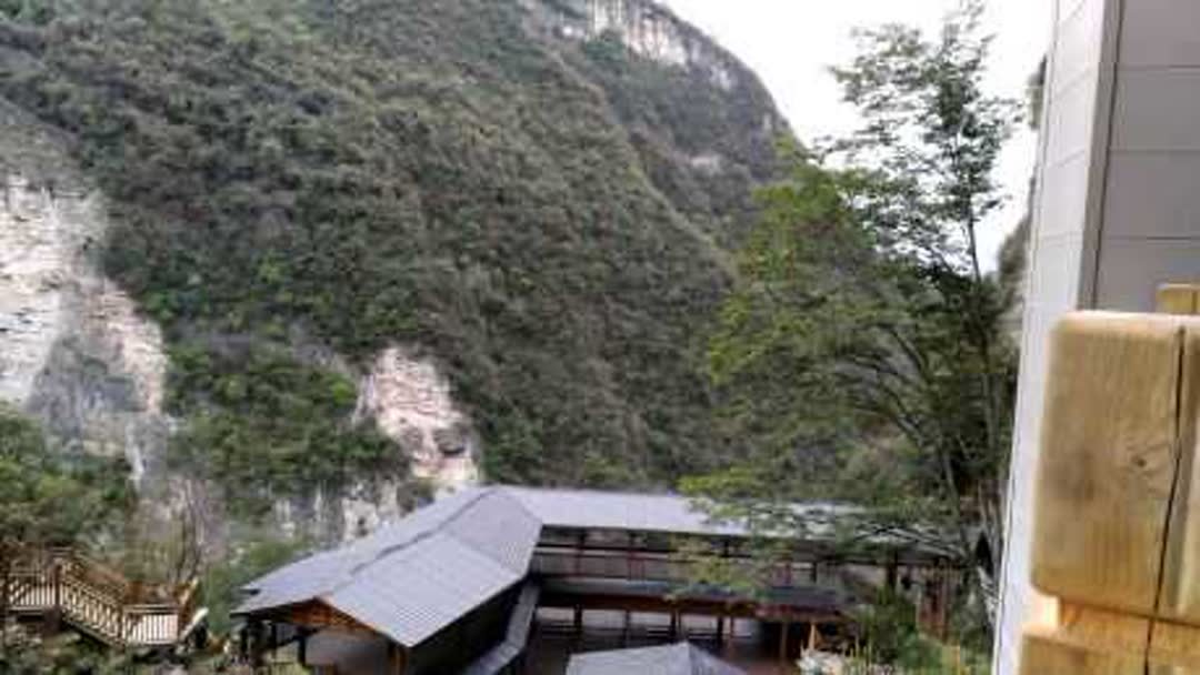 张家界大峡谷玻璃桥游览(二)