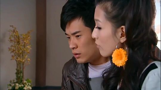 曾小贤,计算器又没惹你,你砸它干嘛