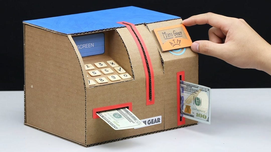 趣味玩具:建立个人自动柜员机的,取款和存款功能