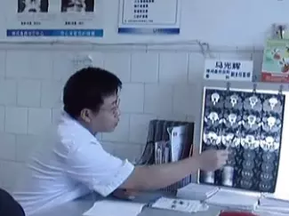腰突久拖不治 易致下肢残疾