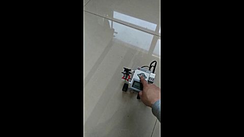 乐高EV3陀螺仪使小车走三角函数曲线