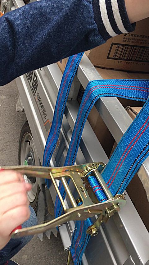 悦卡汽车捆绑带使用说明