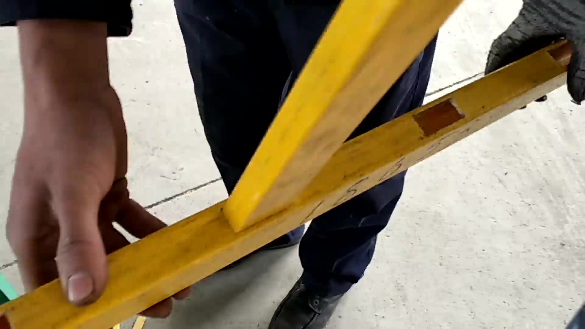 让人期待的好工具,玻璃钢方管冲孔机模具打孔效率挺好的。