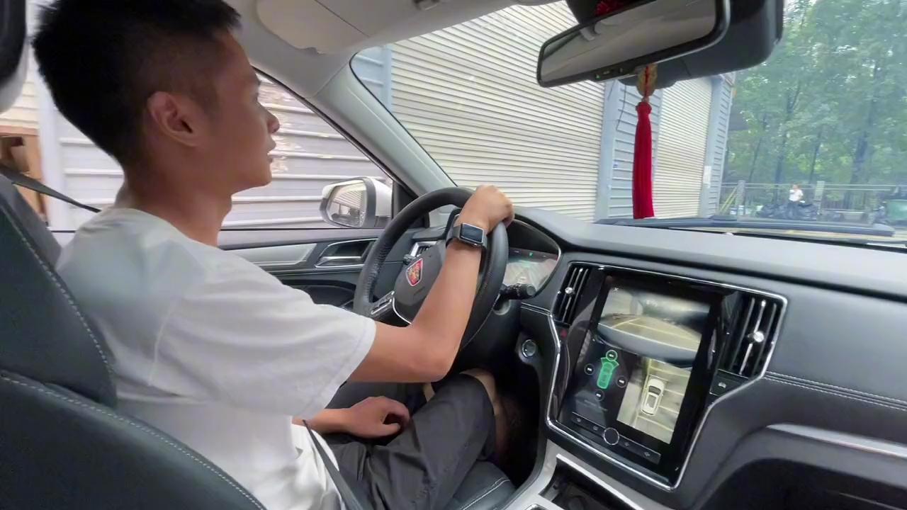 荣威rx5新能源汽车,1公里几分钱你看划不划算