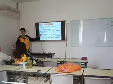 小学语法训练-表示时间的介词