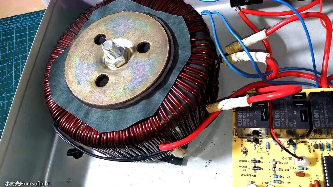 你知道家用智能稳压器吗?它的工作原理其实很简单