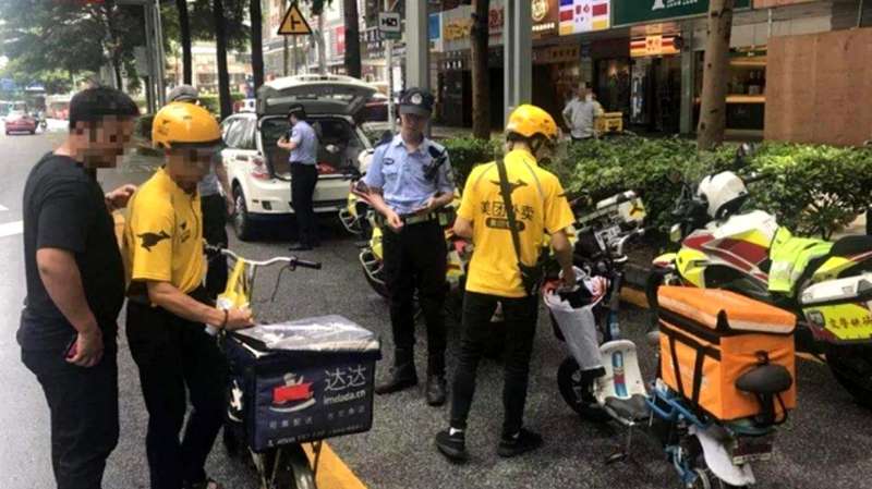 外卖小哥改装超级电动车,能从徐州骑到济南,交警都追不上!