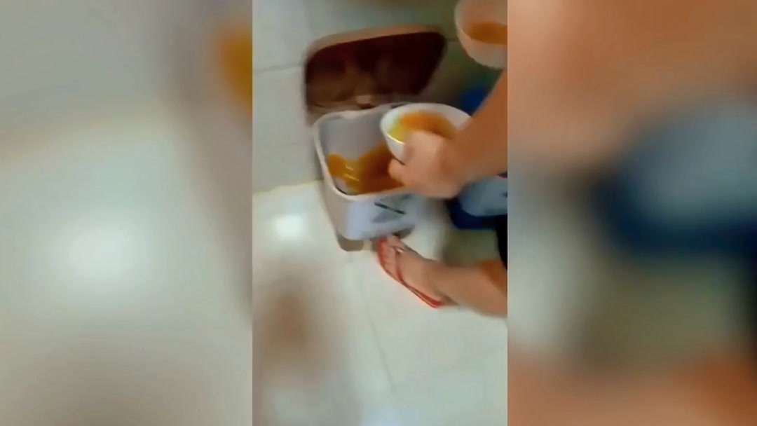 海口妇联:演示丢厨余垃圾分类1