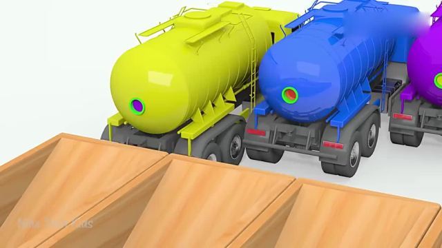趣味动画:超级英雄骑马过彩虹河被卡车拉走
