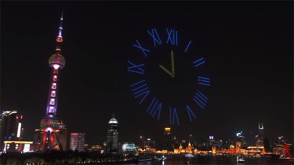 2021“钟表与奇迹”上海展,现场无人机秀惊艳全球!