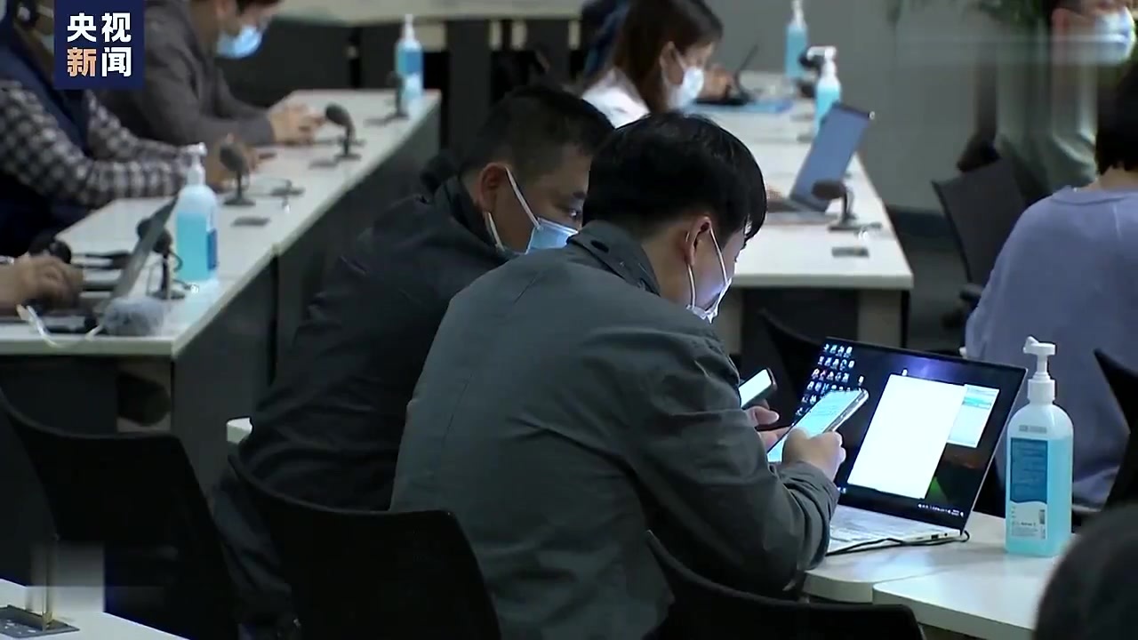 外交部:中俄关系与美国搞小圈子完全不同