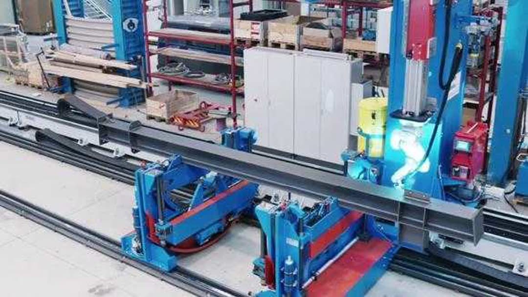 钢结构型材自动化加工焊接工厂,这个焊缝焊接效果比人工如何?